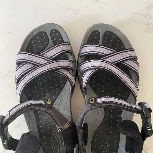 Keen | Shoes | Keen Bali Sandals In Purple Lavender Size 85 Hiking ...